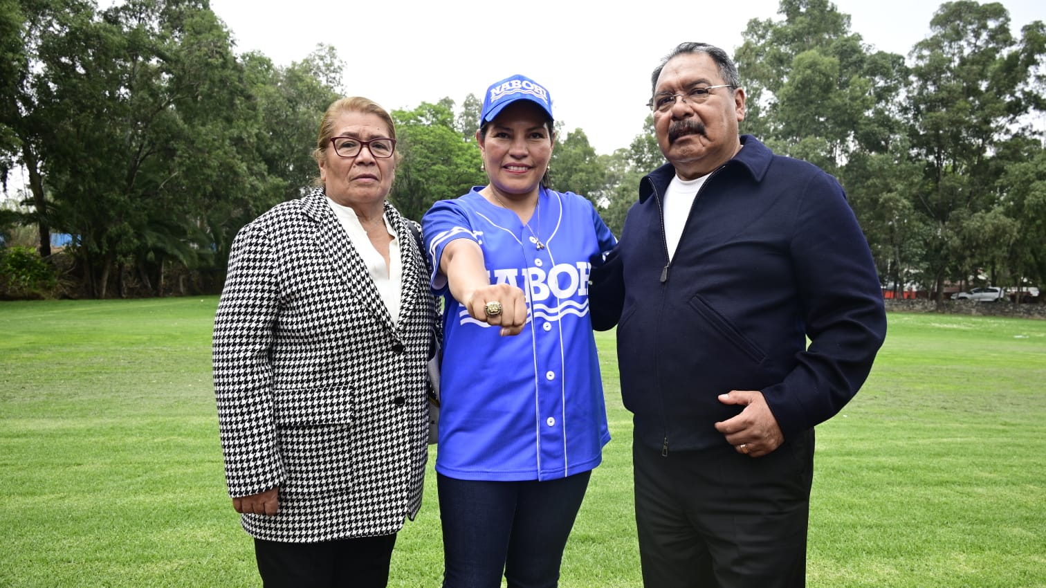 Ana María Torres festeja al doble – RINCÓN ROJO
